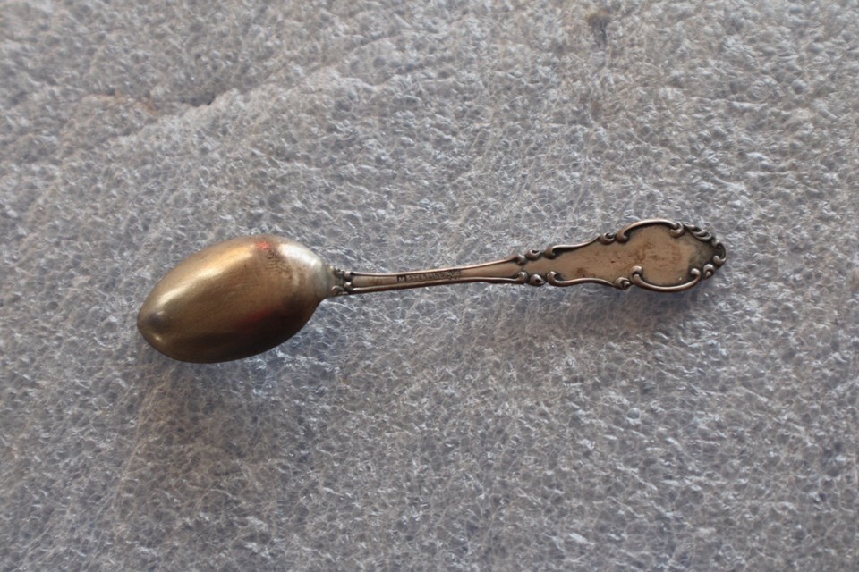 ANTIQUE STERLING SILVER GAY SOUVENIR SPOON -3 1/4" LONG- 5 GRAMS ...