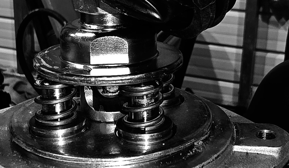 Pilot Control Spring Mod: Jerky Excavator, Skidsteer, Heavy Equipment ...