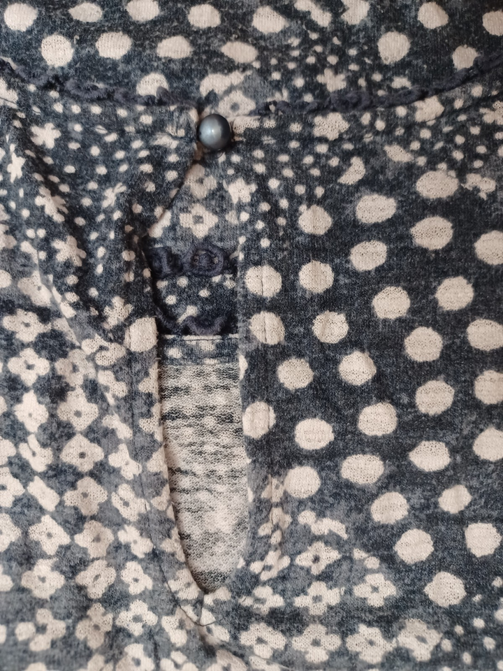 Women's Lauren Conrad Blue Poka Dot Quilt Patch Design Crochet Trim Top ...