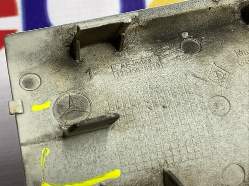 2008 - 2011 MERCEDES-BENZ W204 C300 REAR RIGHT BUMPER TOW HOOK COVER ...