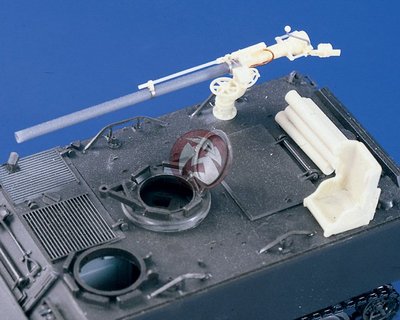 Verlinden 1/35 Mounted M40 106mm Recoilless Rifle (RCL) for M113 APC ...