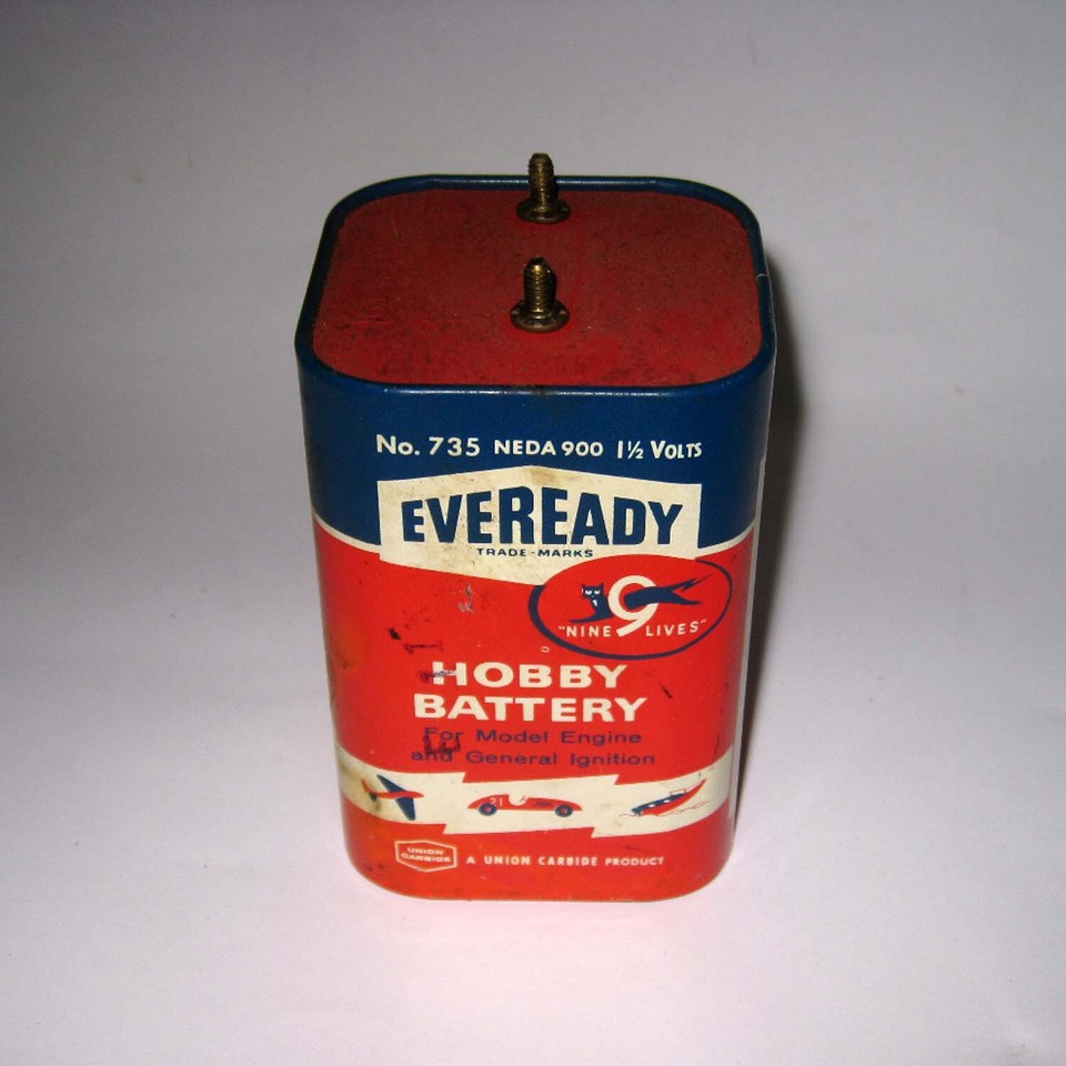 Antique EVEREADY ® No 735 Hobby Battery - 1-1/2 Volt NEDA 900 - DEAD ...