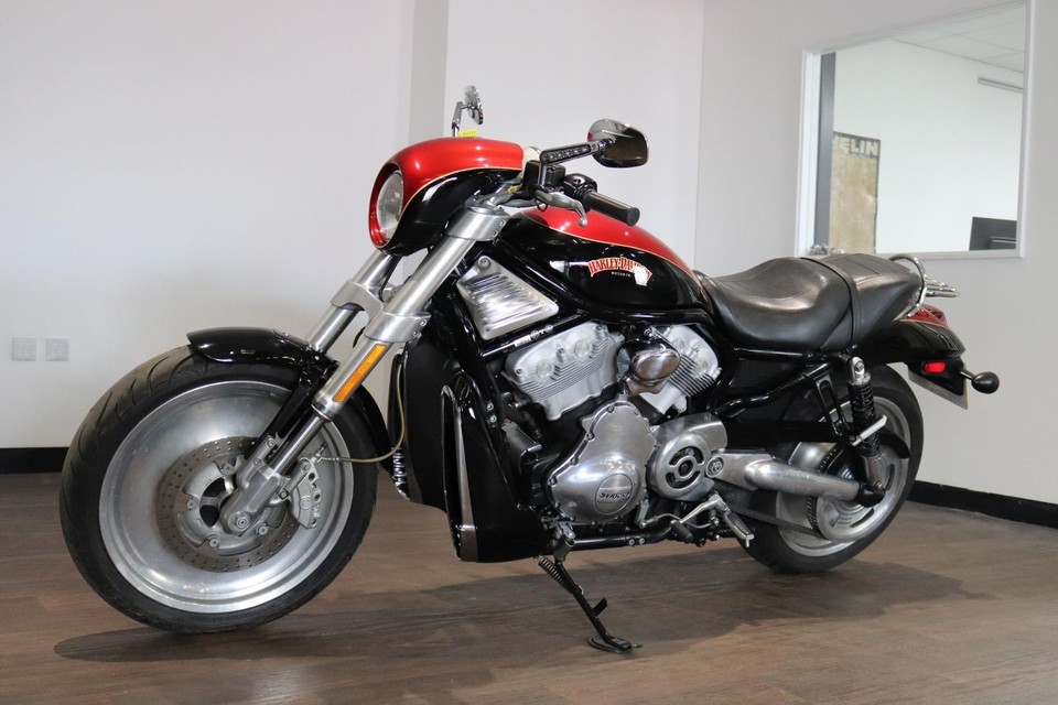 Harley-Davidson V-Rod VRSCR 1130 STREET ROD | eBay UK