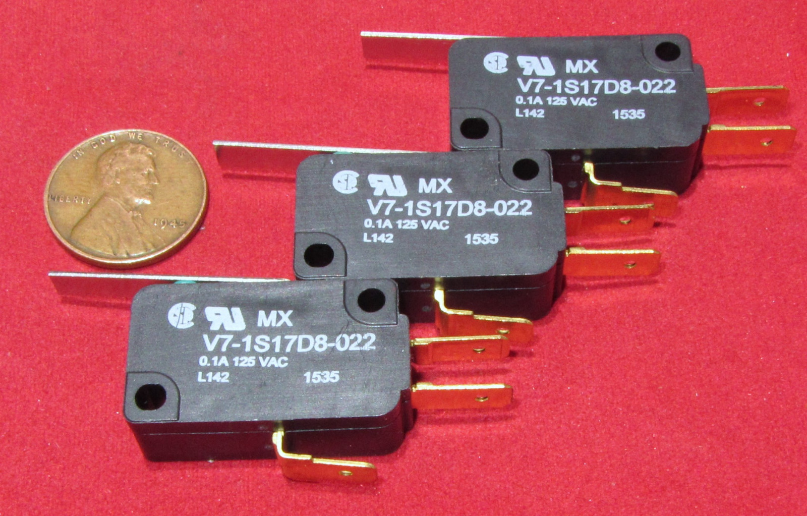 3 pcs - Honeywell V7-1S17D8 Micro Switch Momentary .1A 125VAC Hinge ...