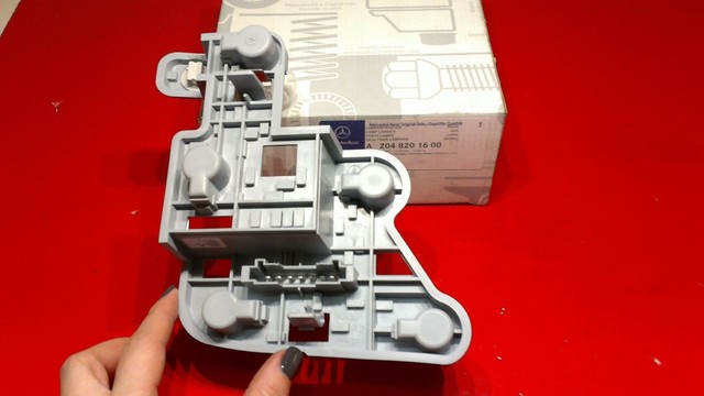 Genuine MERCEDES BENZ Tail Light Lamp Bulb Holder Carrier W204 ...