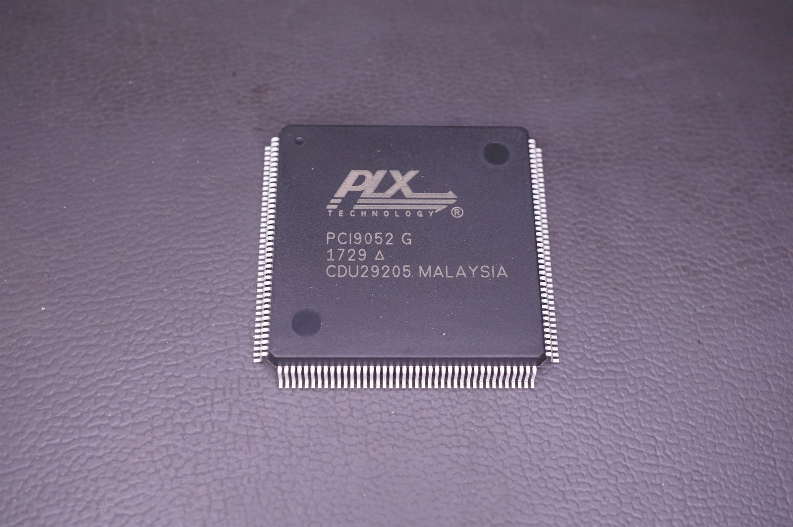 PCI9052 G PLX Technology PCI Bus Interface 33MHz 1.056Gbps 160-PQFP SMT ...