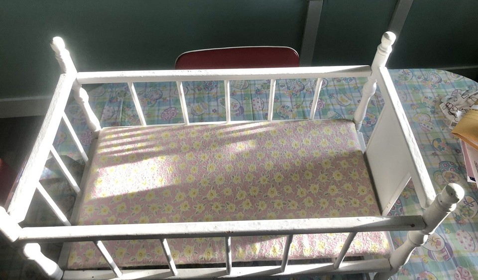 Vintage Baby Doll Rocking Cradle Toy Crib Wooden Painted White 26" X 14 ...