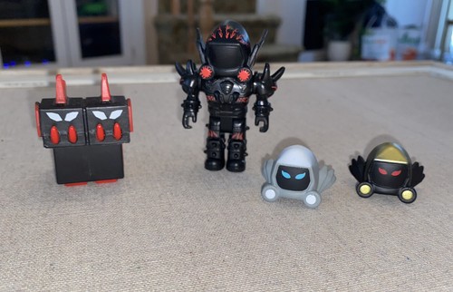 ROBLOX Dominus Legends Ultimate Dominus Legend Figure Complete No Code ...