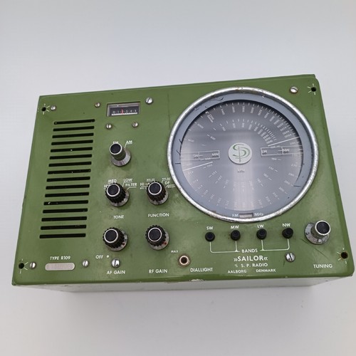 SAILOR TYPE R109 Commercial Receiver AM UHF RADIO Vintage Marine Navy ...