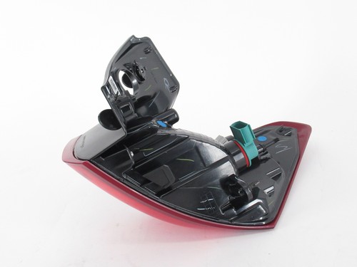 Genuine OEM GM Chevy 84769835 Driver L Outer Tail Lamp Combination 18 ...