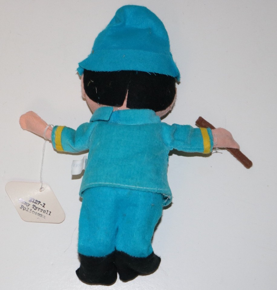 TINY TYRRELL POLICEMAN vintage Japan pose doll Menagerie Miniatures | eBay