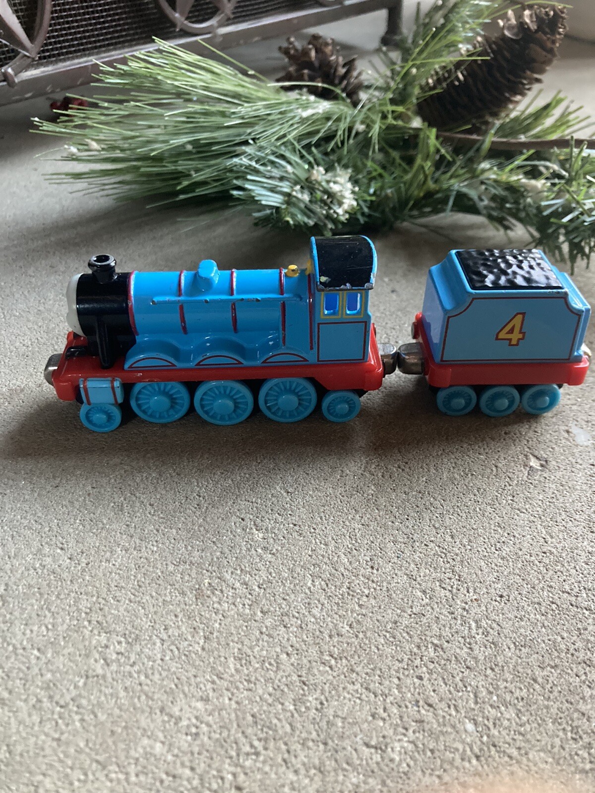Thomas the Train Gordon Tank Engine Tender Diecast Friends Take Play ...