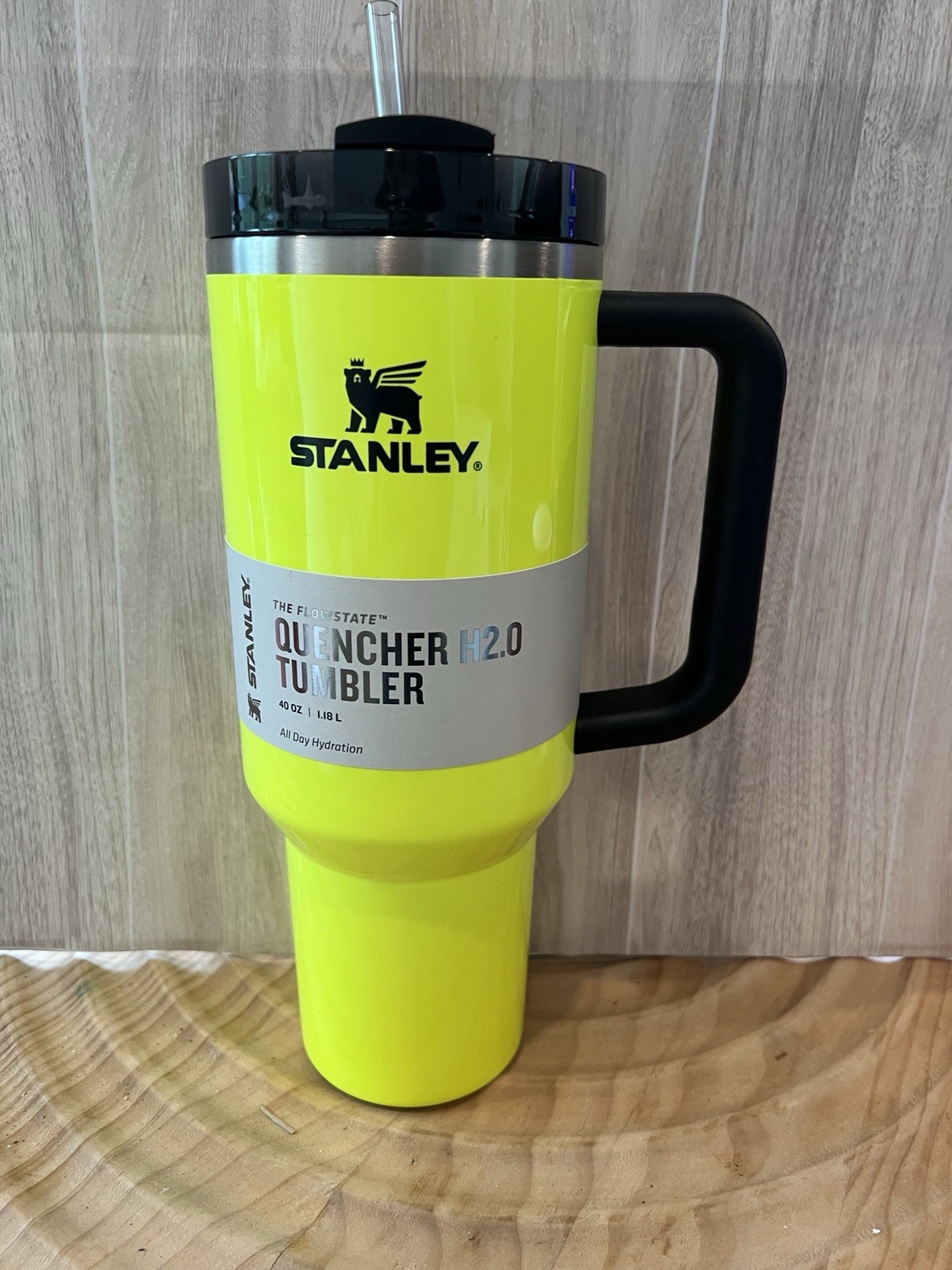 Stanley Quencher H2.0 40oz Neon Yellow Spring Fling Collection BRAND NEW