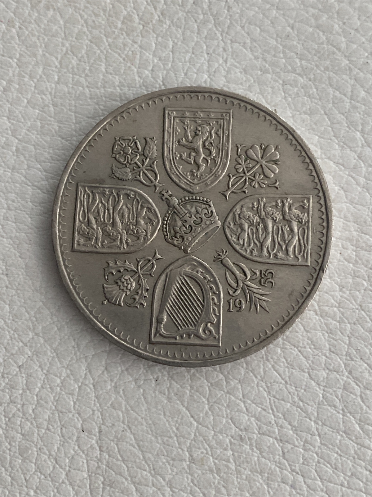 COLLECTABLE "QUEEN ELIZABETH II FIVE SHILLING COIN" -1953 | eBay UK