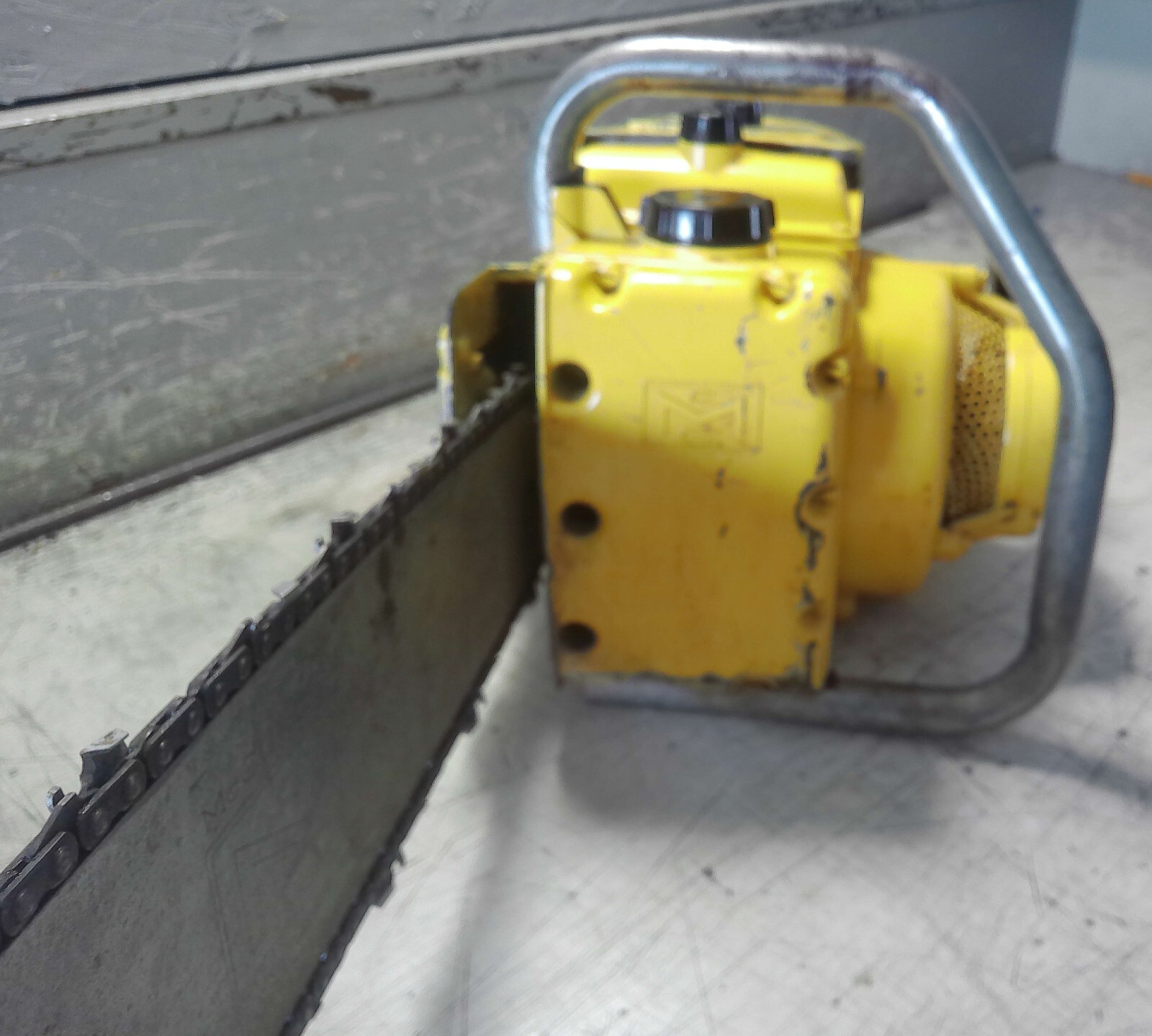 VINTAGE COLLECTIBLE MCCULLOCH 200 CHAINSAW WITH 20" BAR | eBay