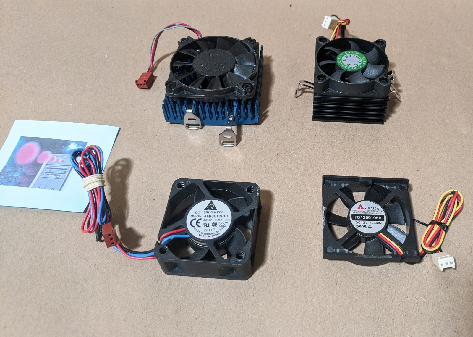 Mixed Lot Parts: CPU Coolers, Heatsinks, Screws, Brackets, Fans ...