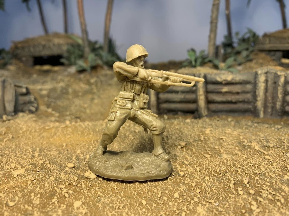 Austin Miniatures WW2 US Marines set 2 Khaki 54mm scale plastic figures ...