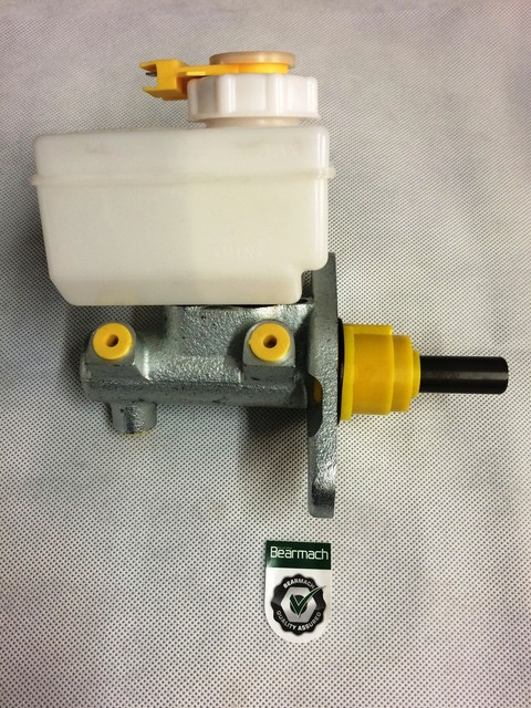 Bearmach Land Rover Defender Brake Master Cylinder Non ABS 1991 Onwards ...