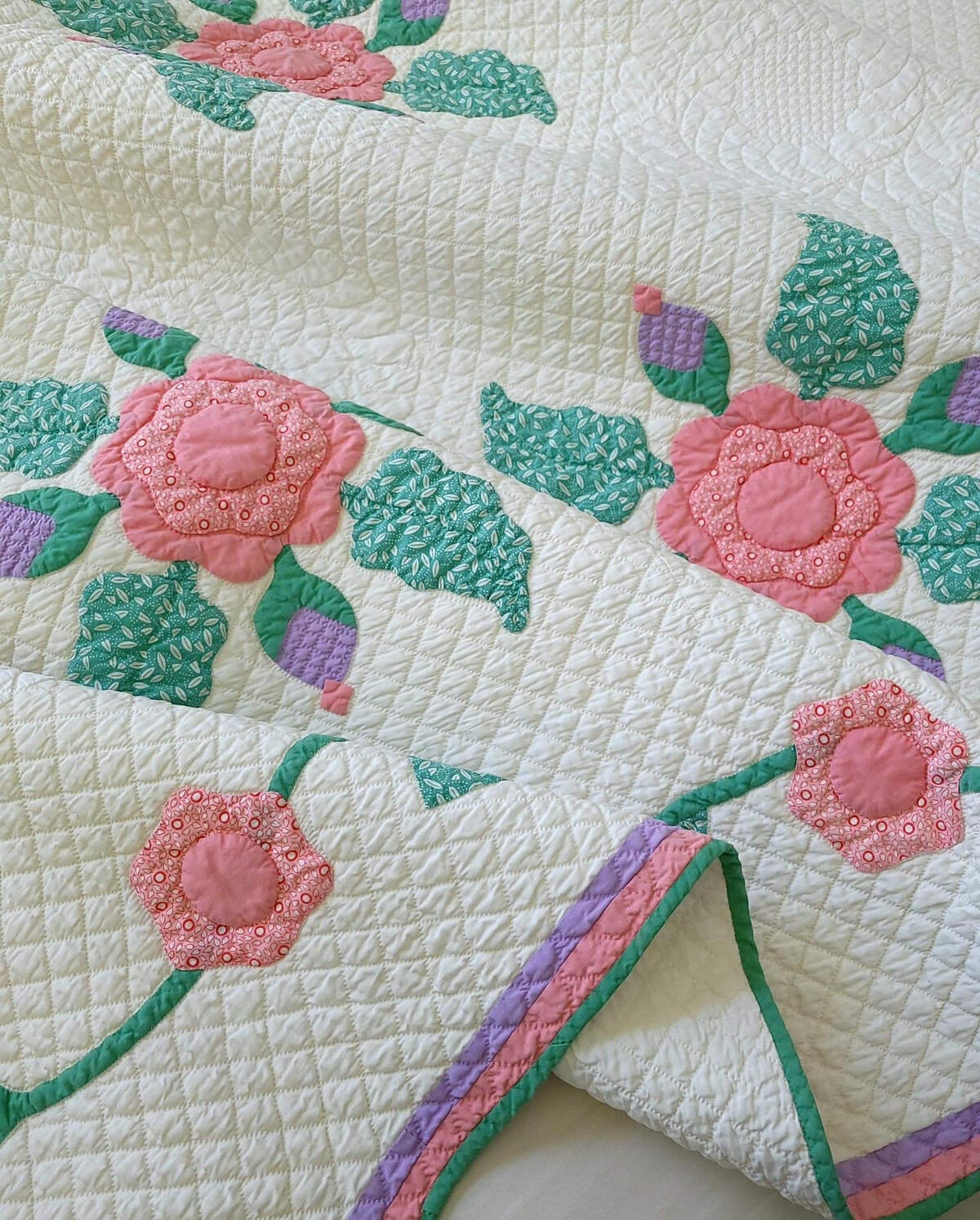 Amazing Showstopper Vintage QUILT 1934 Applique 86x69 Elizabeth Hawley ...