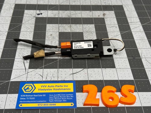 13-19 Cadillac XTS - REAR RIGHT BACK GLASS RADIO ANTENNA AMPLIFIER OEM ...