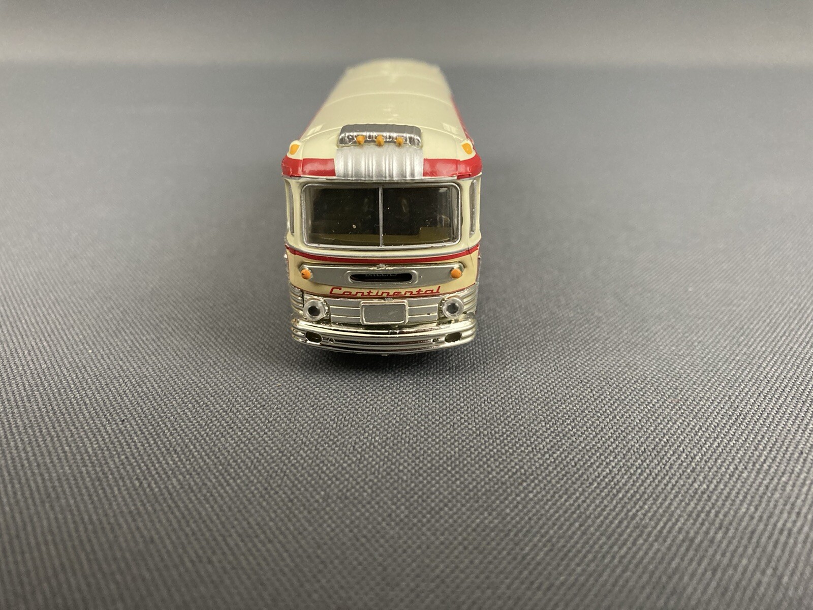 Classic Metal HO 1/87 Scale 1959 GM Continental Trailways Motorcoach ...