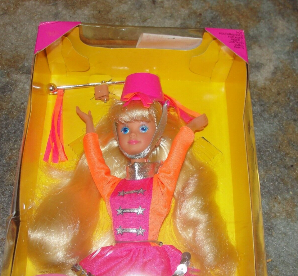 VINTAGE 1982 BARBIE BATON TWIRLING SKIPPER DOLL MIB NEW IN BOX | eBay