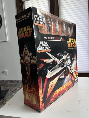 ARC-170 Fighter + 4 Figures Costco Exclusive ROTS! Revenge Of The Sith ...