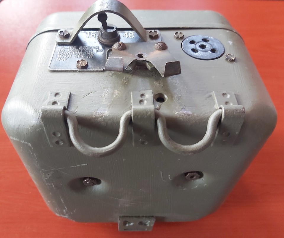 WW2 ARMY MILITARY RADIO WIRELESS SET 18 48 GENERATOR HAND 10 WATTS | eBay