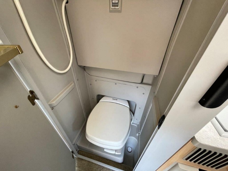 2004 WINNEBAGO RIALTA 22FD | eBay