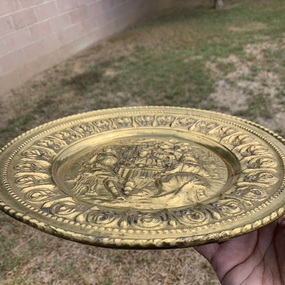 Vintage Peerage 12in Wall Hanging Brass Tone Plate made in England | eBay