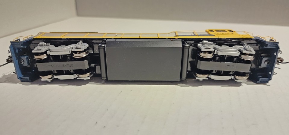 Atlas Master Gold Series HO Scale GE B23-7 Locomotive Santa Fe #6354 ...