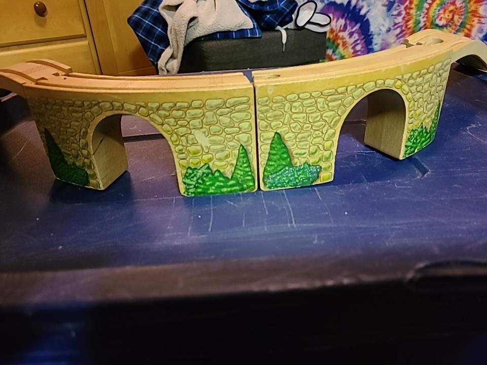[PRE-OWNED] Thomas Wooden Railway - Arched Curved Viaduct Bridge | eBay