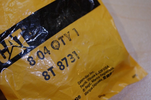 CAT CATERPILLAR Deutsch 8T-8731 Wiring Connector plug socket receptacle ...