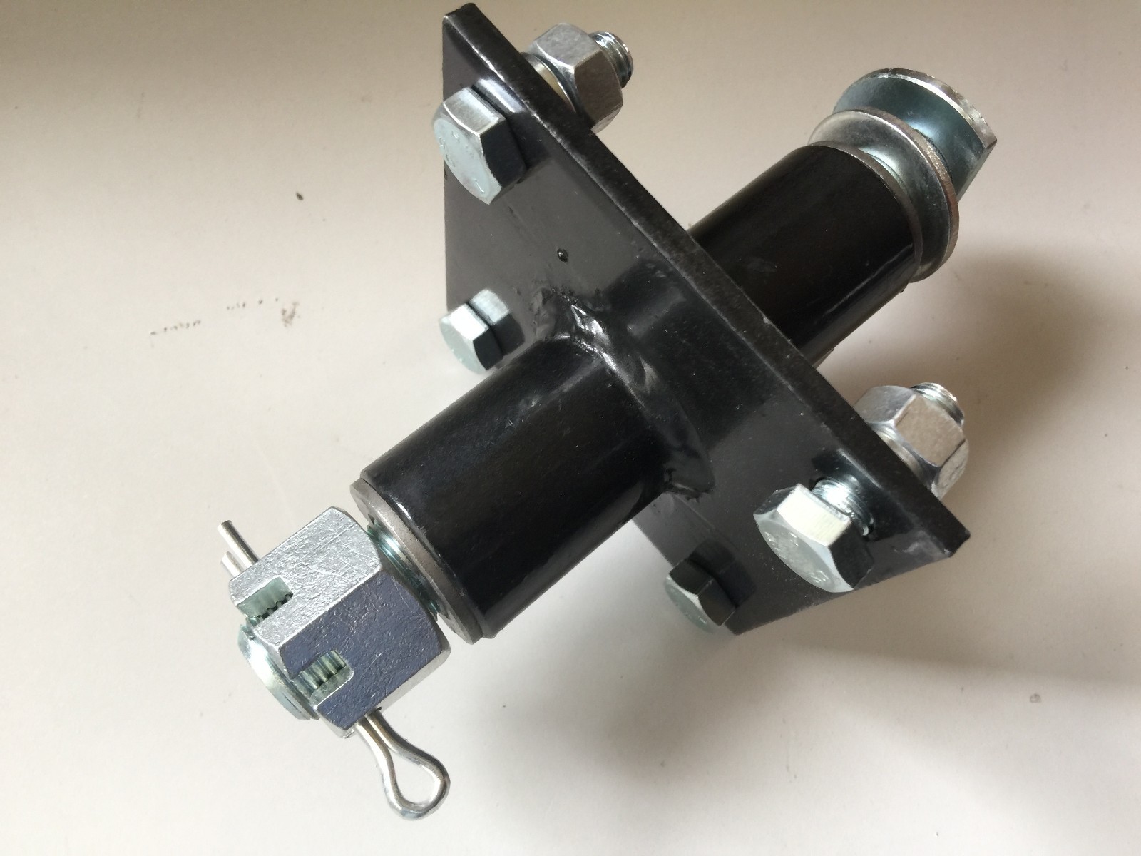Bush Hog Laminated Tailwheel wheel Hub with 1" Bushings & 1" axle bolt ...