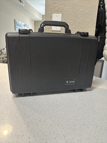 Pelican 1490 Laptop Notebook Computer Hard Case Bag with Pad Foam with ...
