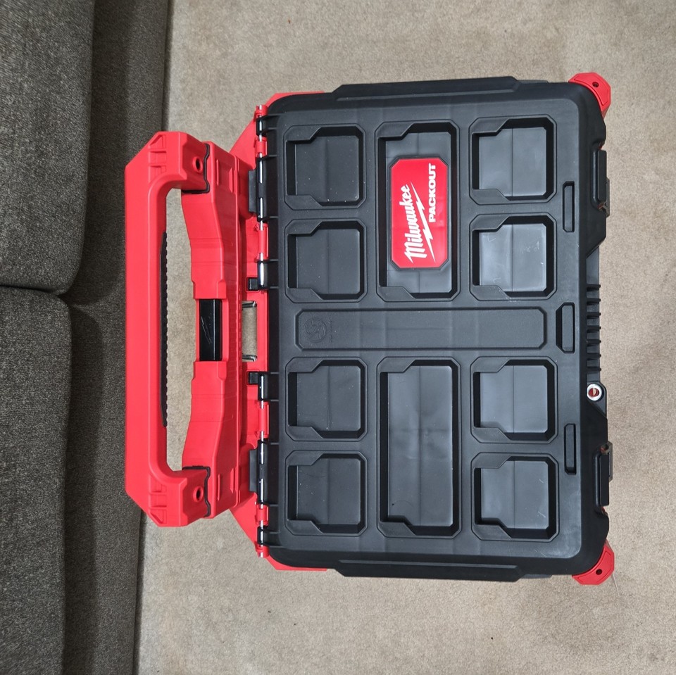 Milwaukee 48-22-8427 PACKOUT Rolling Tool Box brand new | eBay