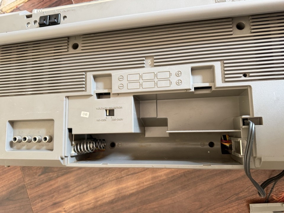 1980 Vintage Sony CFS-V2 Stereo Cassette Recorder Boombox AM FM Radio ...