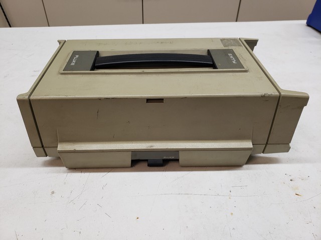Fluke 8922A True RMS Voltmeter 2hz to 11 MHz for sale online | eBay