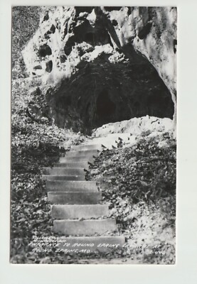 POSTCARD ENTRANCE TO ROUND SPRINGS CAVERNS AT ROUND SPRINGS MISSOURI ...