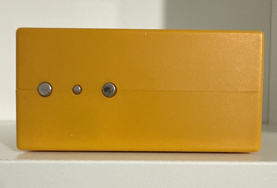 Radica Cube World BLOCK BASH Yellow Electronic Toy Game **SEE ...