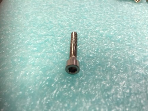 0021-04229 SCR CAP SKT HD 8-32 X 1-1/8L HEX SKT NIT, lot of 20 | eBay