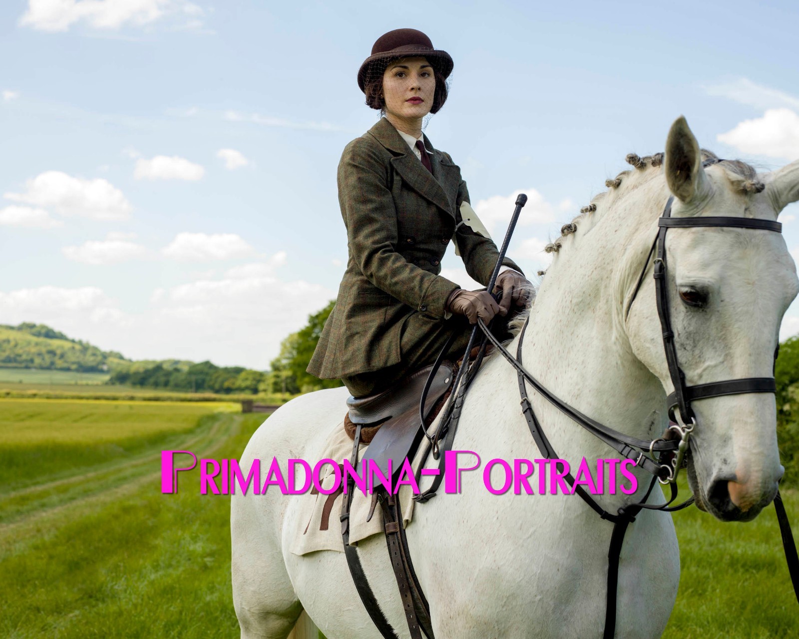 MICHELLE DOCKERY 8X10 Lab Photo "DOWNTON ABBEY" LADY MARY Horse Riding ...