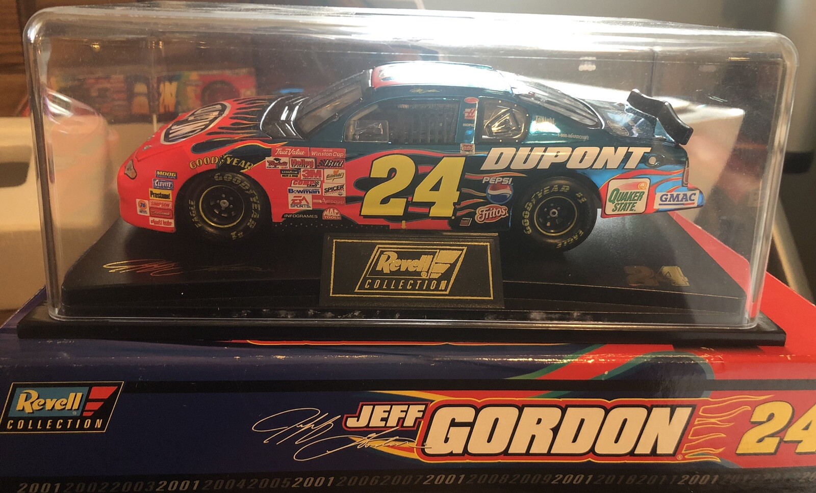 Revell Nascar #24 Jeff Gordon Dupont Winston Cup 2001 Chevy 1:24 ...