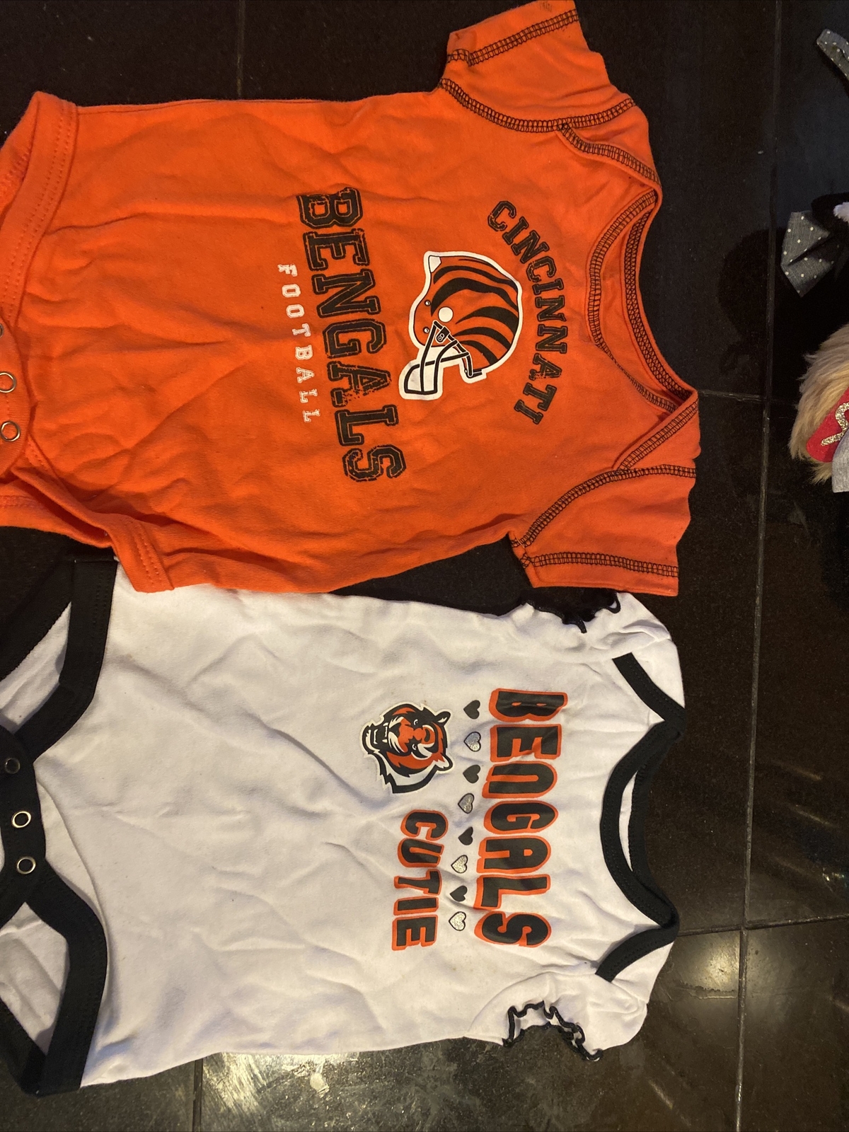 Lot Of 2- Cincinnati Bengals NFL Infant Baby Team Logos Bodysuits 3/6 ...