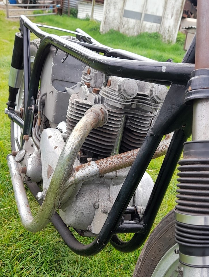 Norton Wideline Featherbed Frame with Swinging Arm & Good Shocks - NO ...