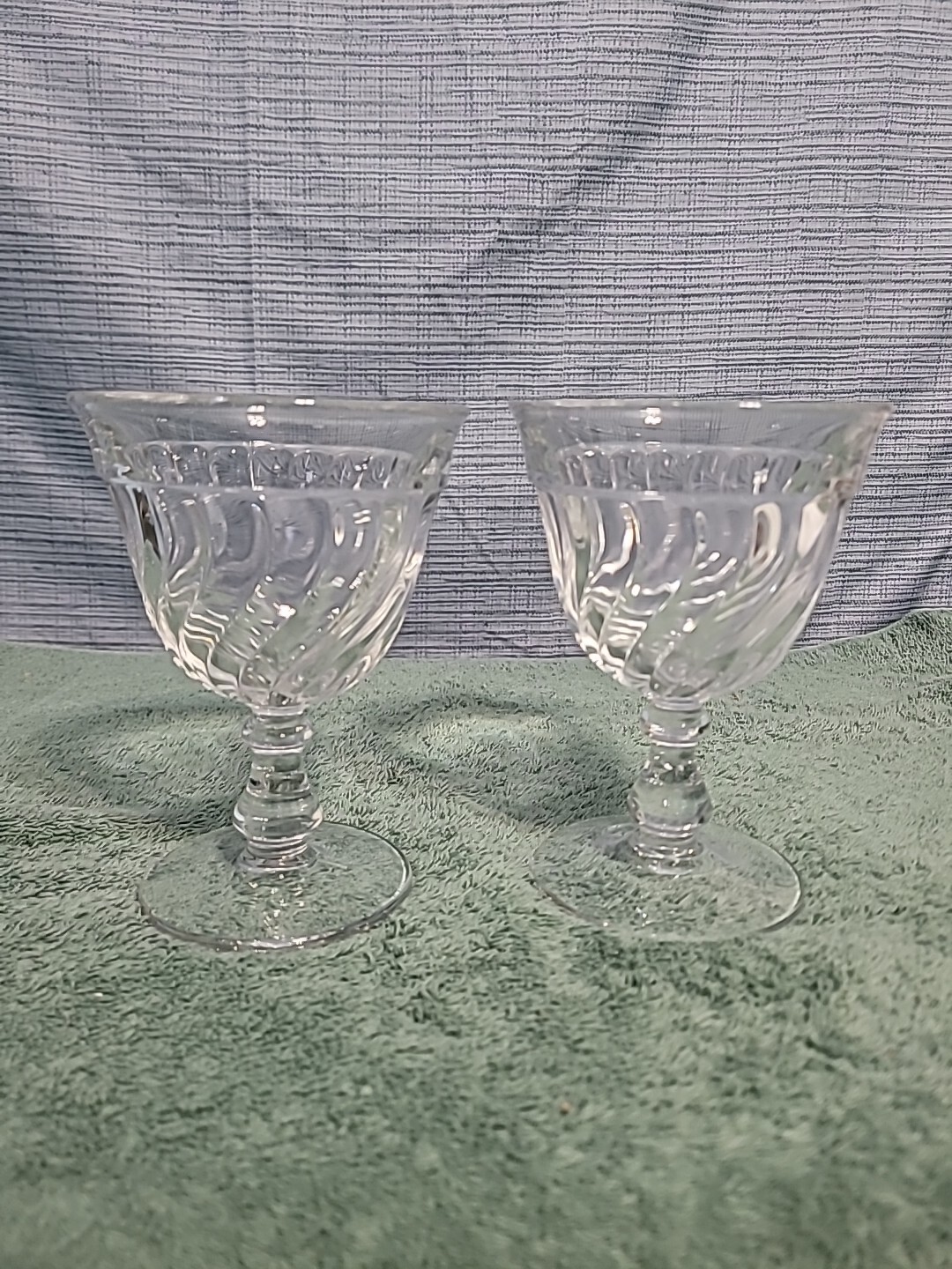 SET OF TWO VINTAGE FOSTORIA COLONY CLEAR SWIRL GLASS FOOTED WATER ...