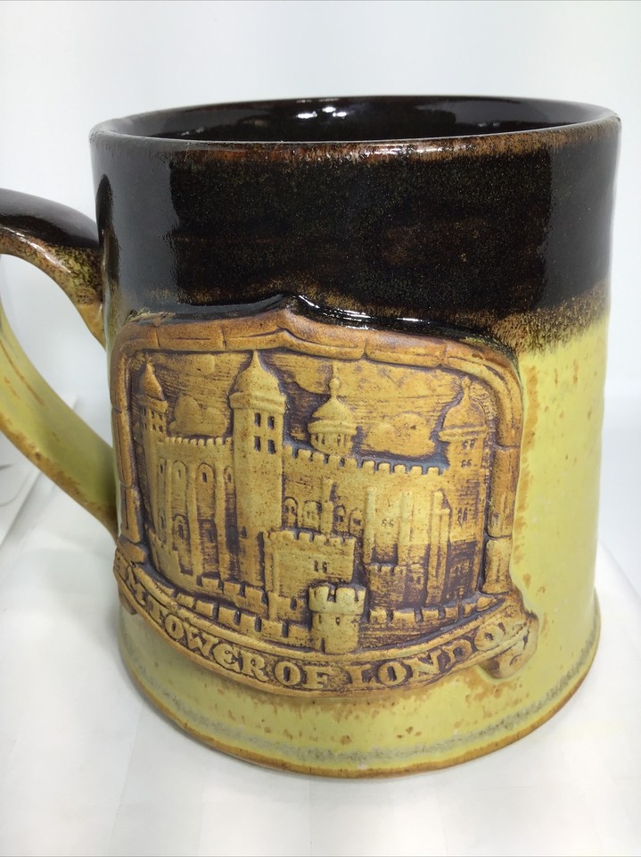 HM TOWER OF LONDON COFFEE MUG. HM TOWER OF LONDON MUG. EMBOSSED Deco 3D ...
