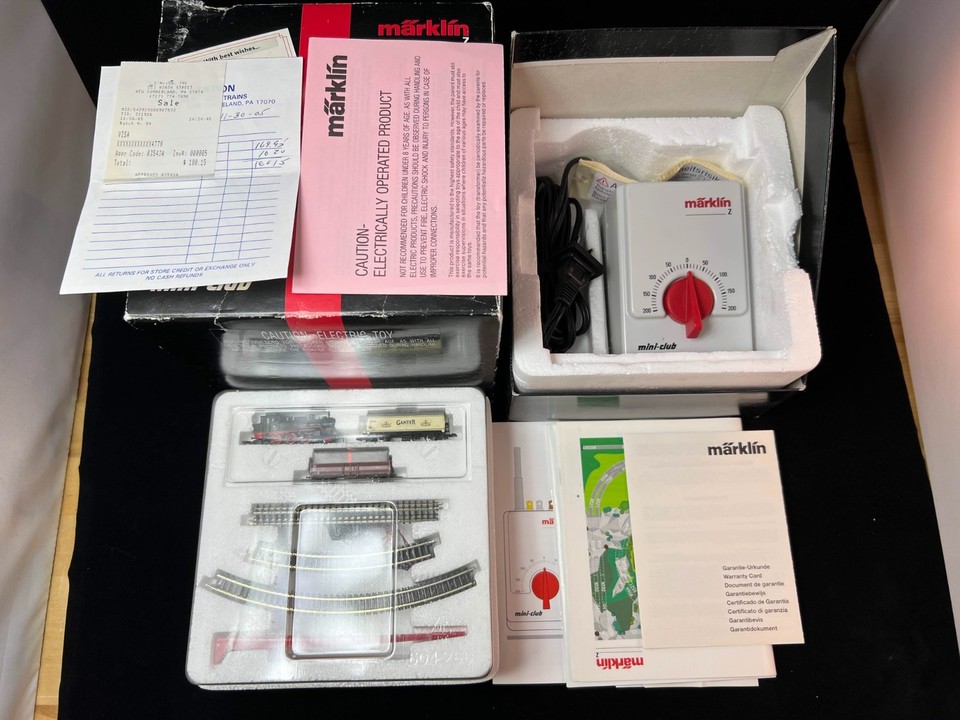 Marklin 81567 Set of a Freight Train, Track, Power Pack - Z Scale ...