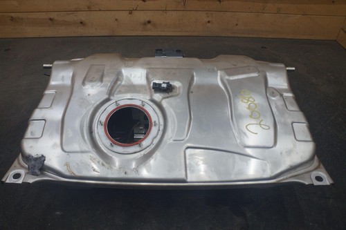 Gasoline Gas Fuel Tank Assembly 1904700101 Oem Mercedes Amg Gts C190 ...