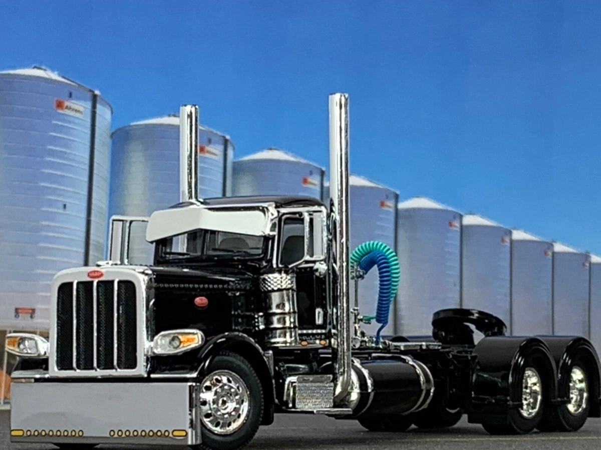 Peterbilt 389 Daycab